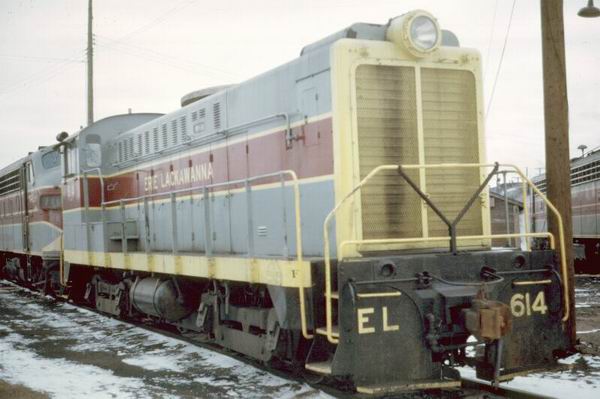 RY Models - Baldwin S12 History,